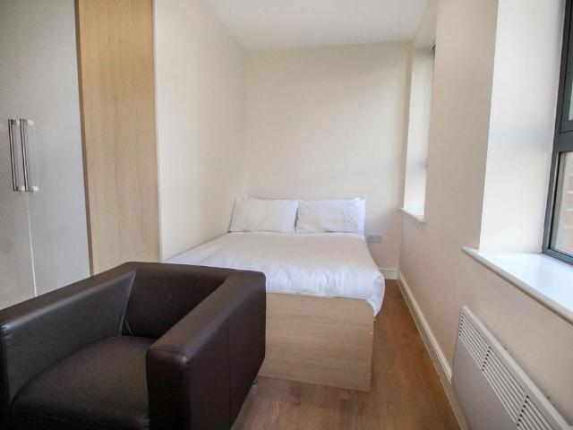 Studio to rent