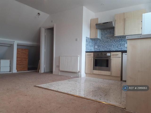 Studio to rent