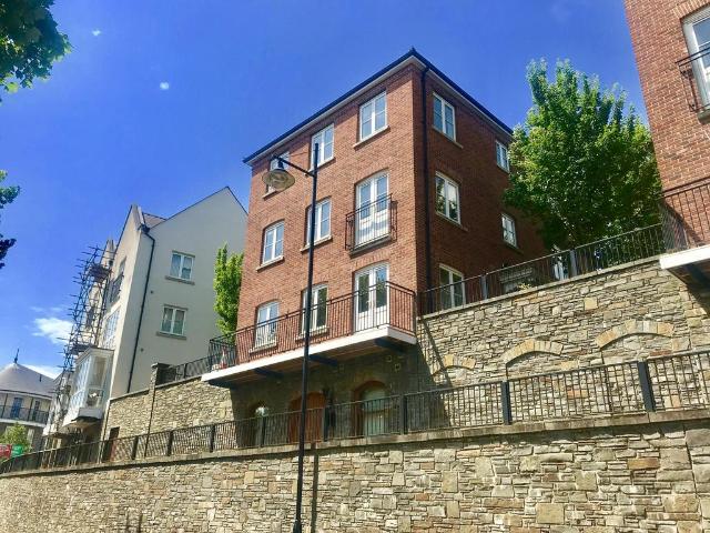 Studio to rent