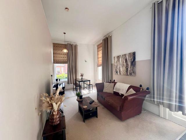 Studio to rent