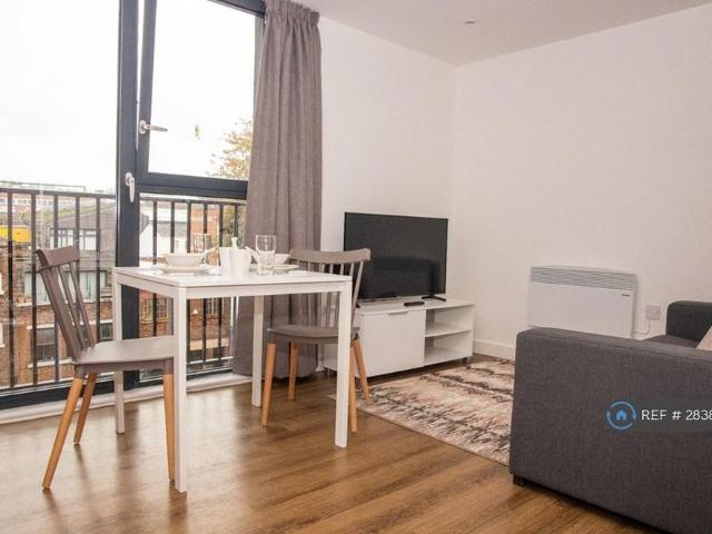 Studio to rent