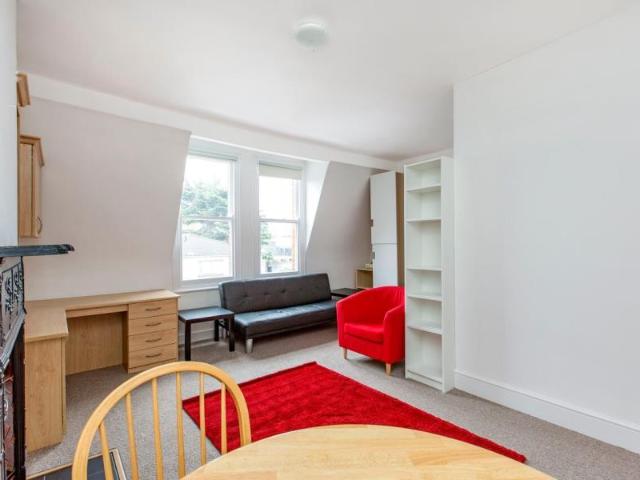 Studio to rent