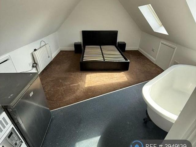 Studio to rent