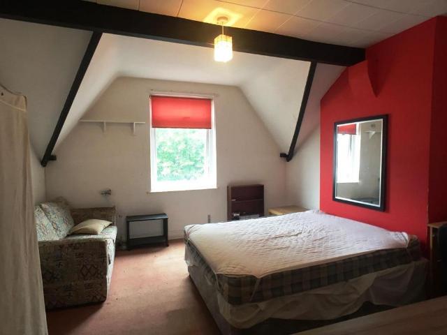 Studio to rent