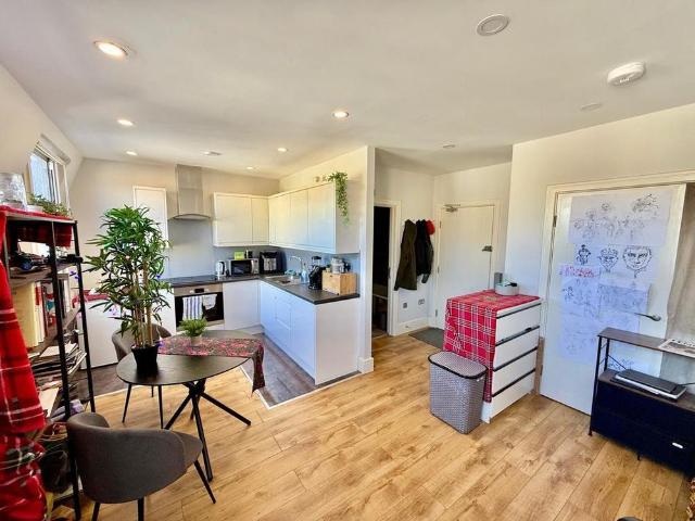 Studio to rent