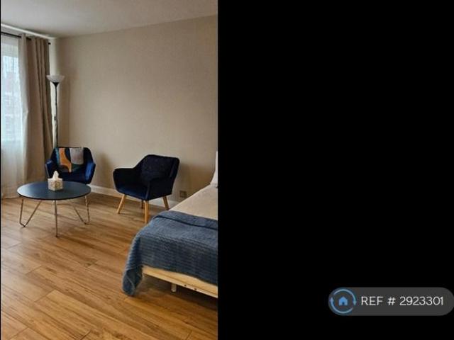 Studio to rent