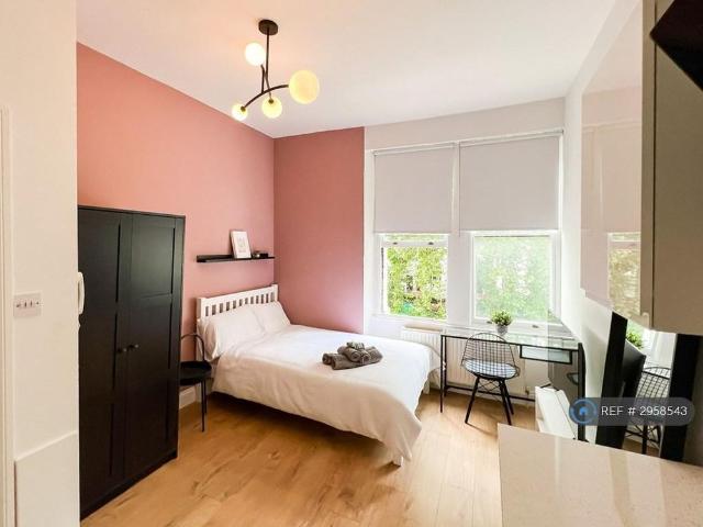Studio to rent