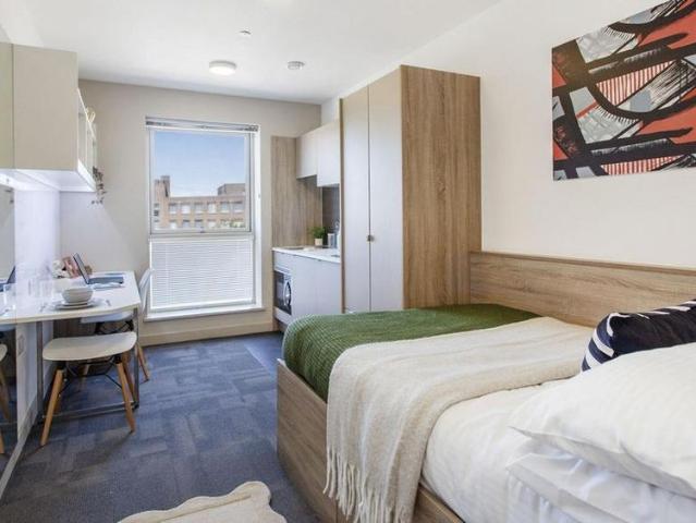 Studio to rent