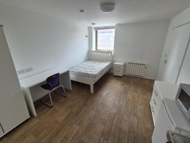 Studio to rent