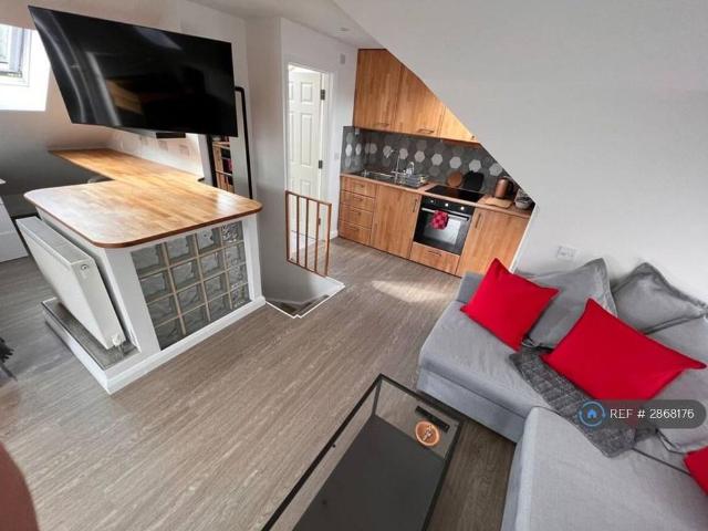Studio to rent
