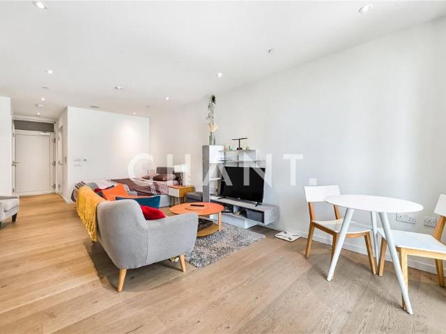 Studio to rent