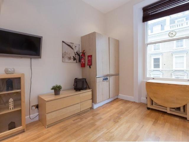 Studio to rent