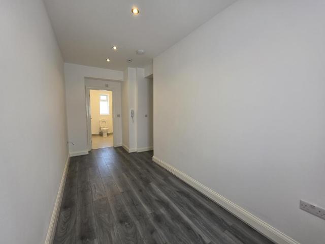 Studio to rent