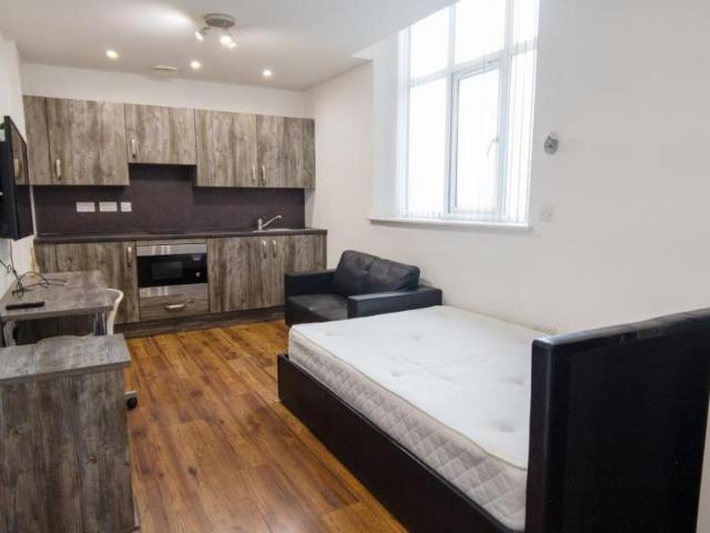 Studio to rent
