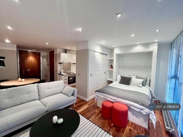Studio to rent