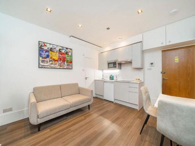 Studio to rent