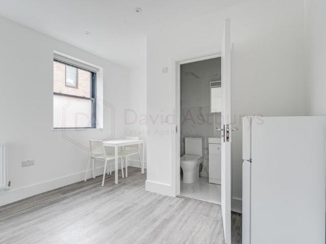 Studio to rent