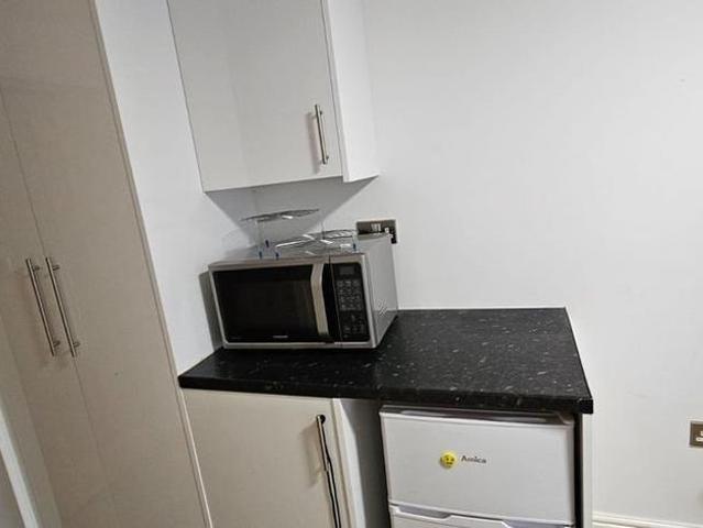 Studio to rent