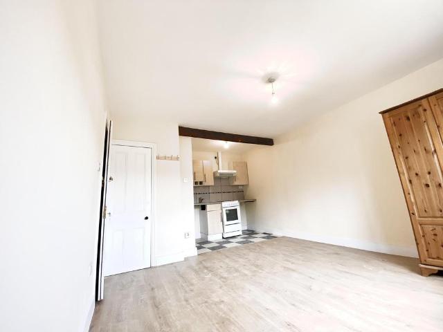 Studio to rent