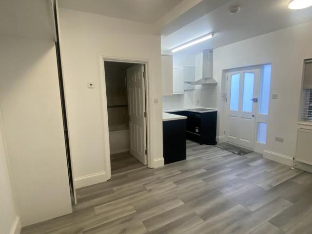 Studio to rent