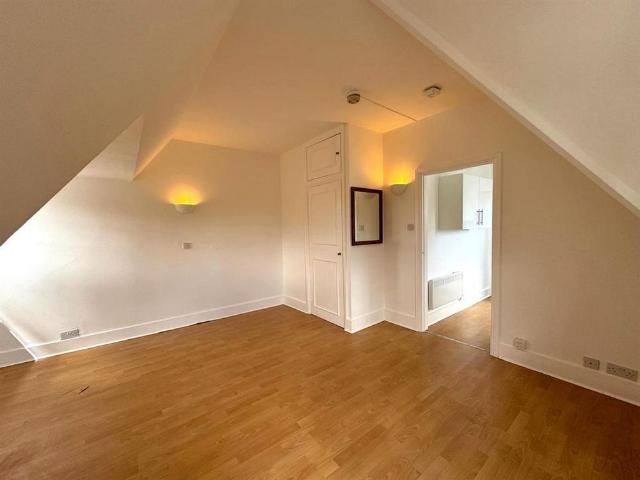 Studio to rent