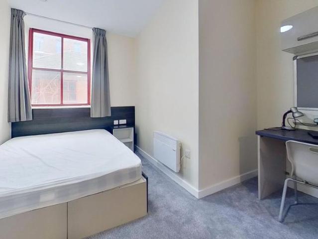 Studio to rent