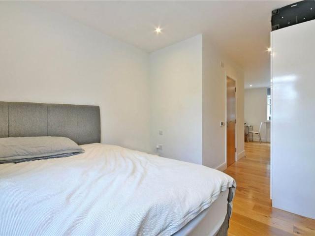 Studio to rent