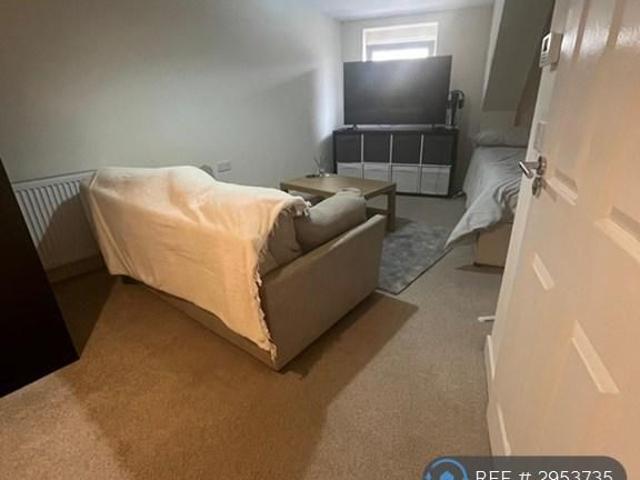 Studio to rent