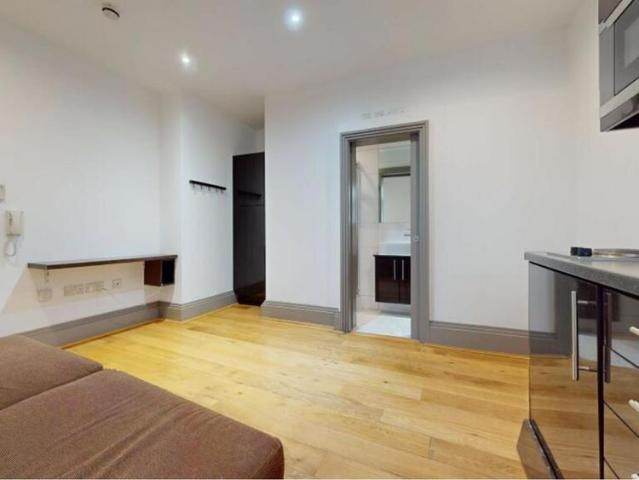 Studio to rent