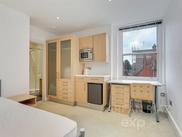 Studio to rent