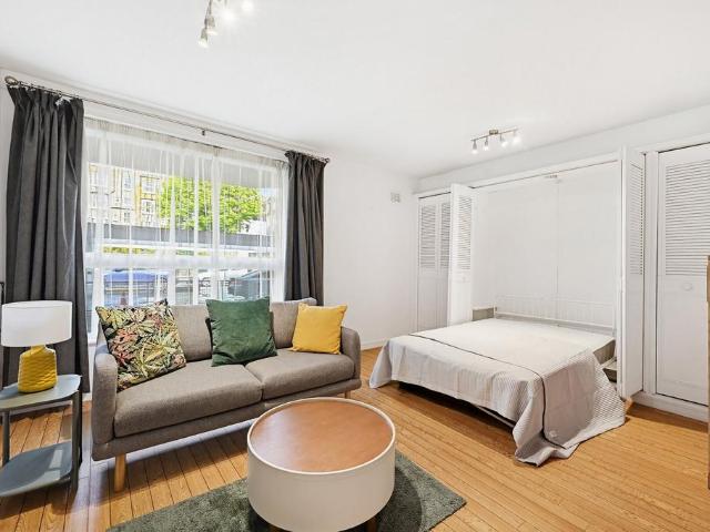 Studio to rent
