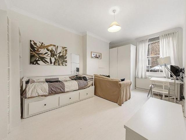 Studio to rent