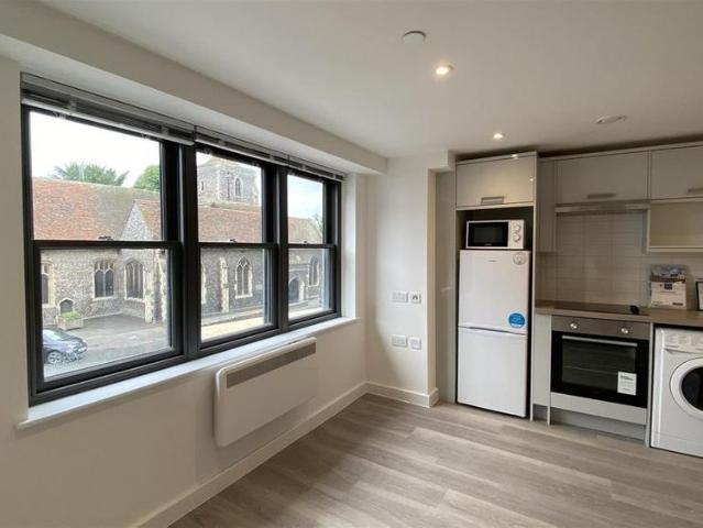 Studio to rent