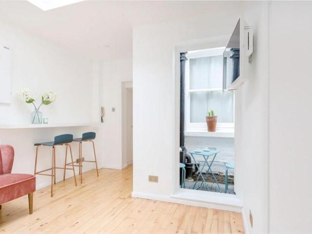 Studio to rent