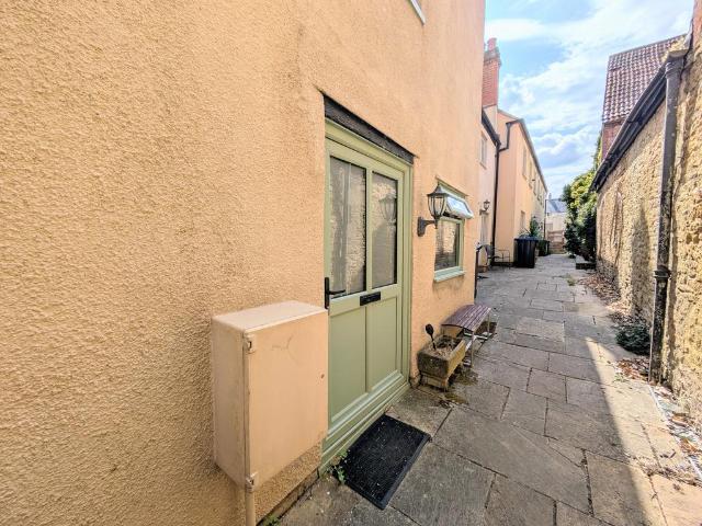 Studio to rent