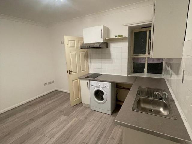 Studio to rent