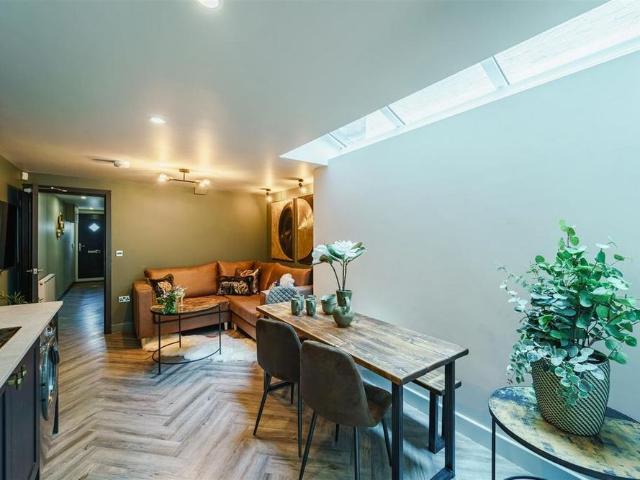 Studio to rent