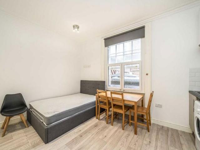 Studio to rent