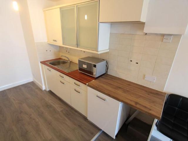 Studio to rent