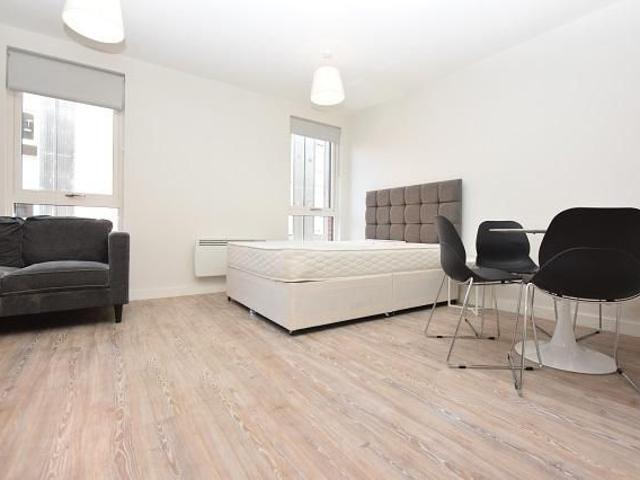 Studio to rent
