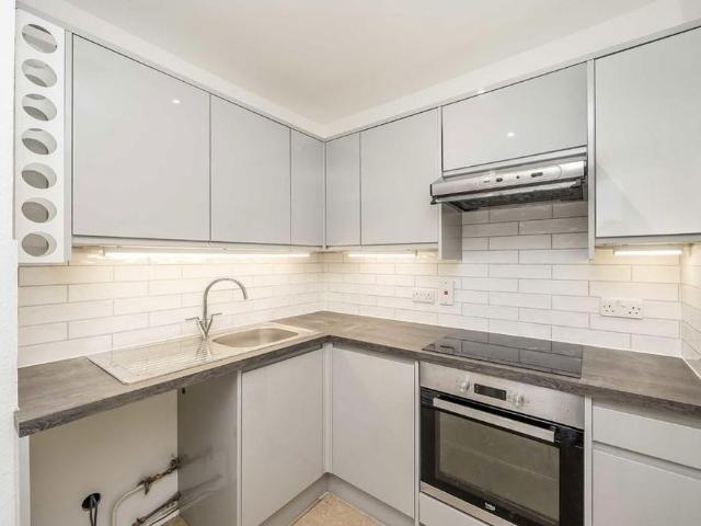 Studio to rent