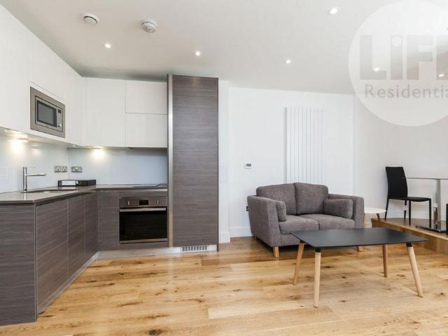 Studio to rent