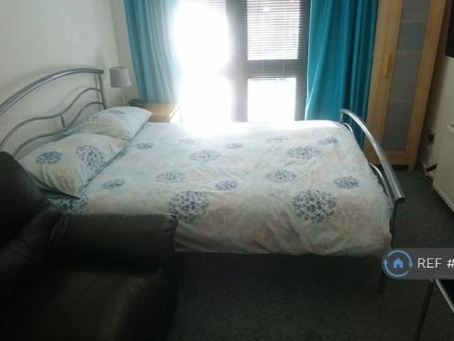 Studio to rent
