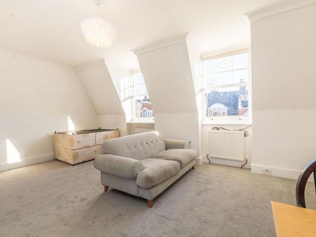 Studio to rent
