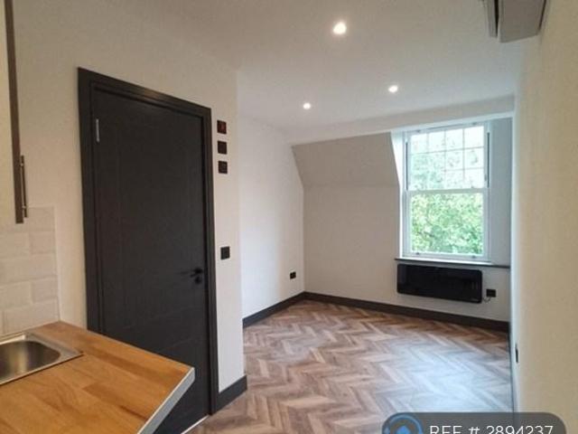 Studio to rent