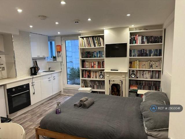 Studio to rent