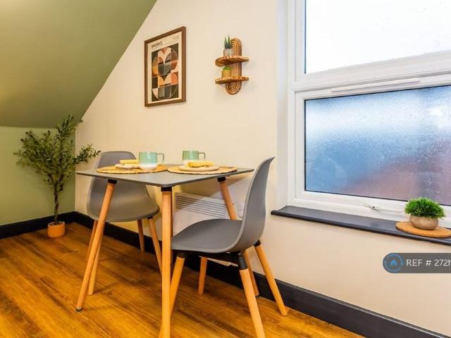 Studio to rent