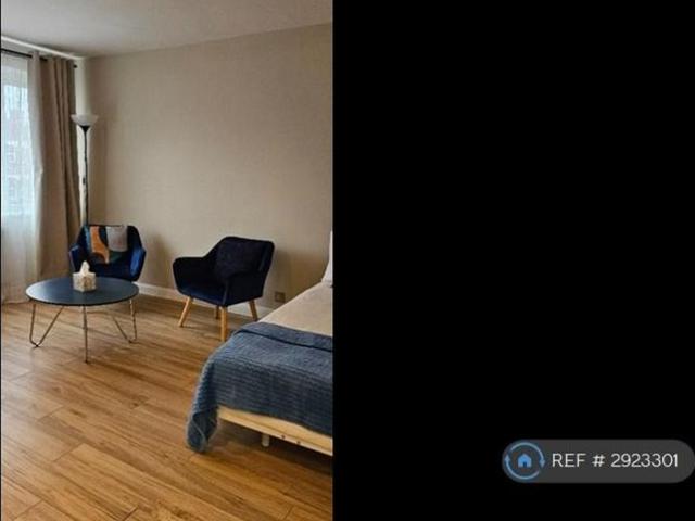 Studio to rent