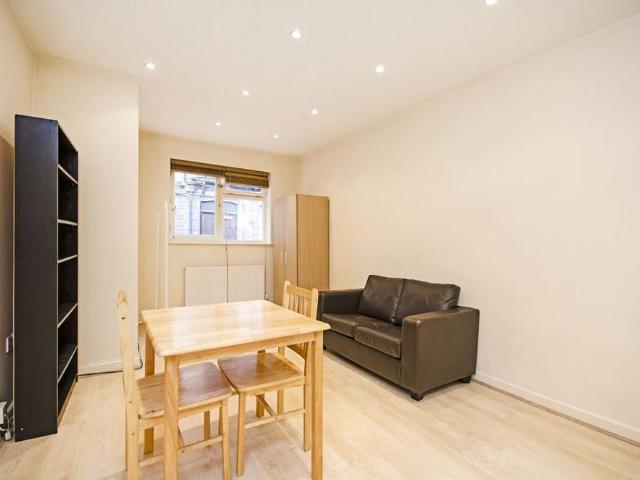 Studio to rent