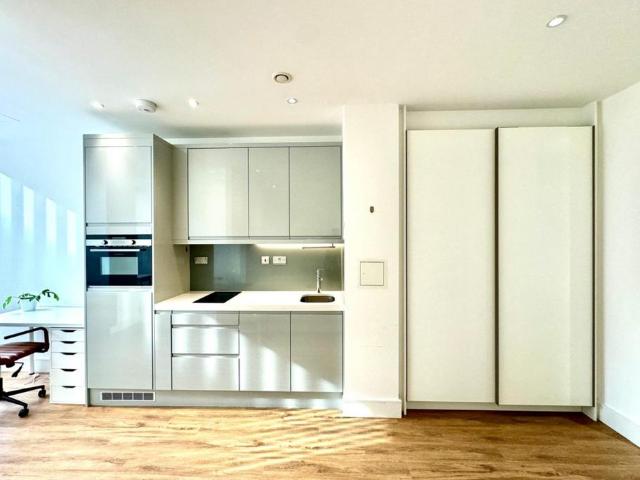 Studio to rent